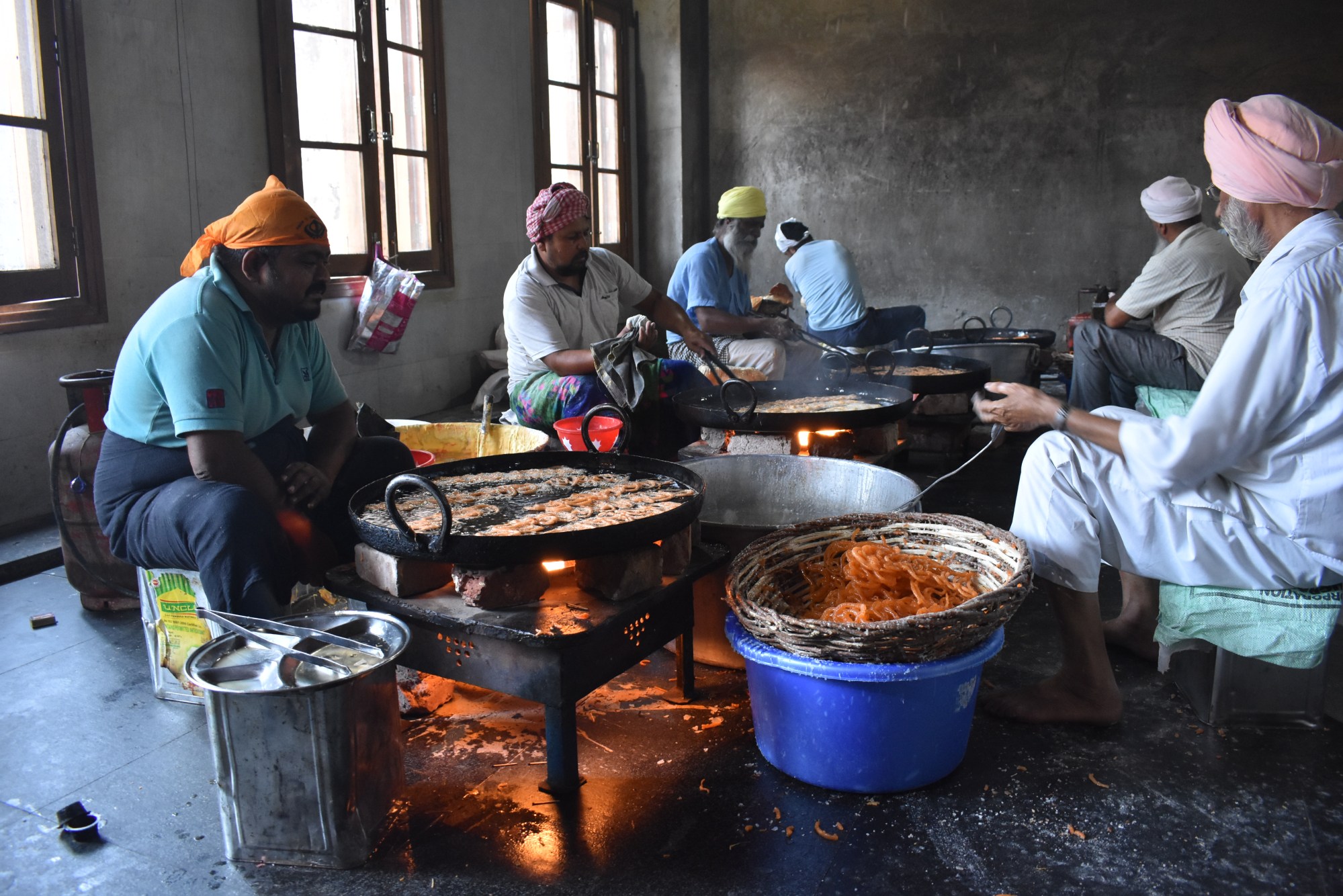Inside the world’s largest community kitchen – People I Meet and Food ...